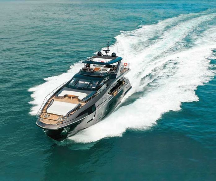 Teste Azimut 27 Metri: um dos maiores e mais modernos iates feitos no ...